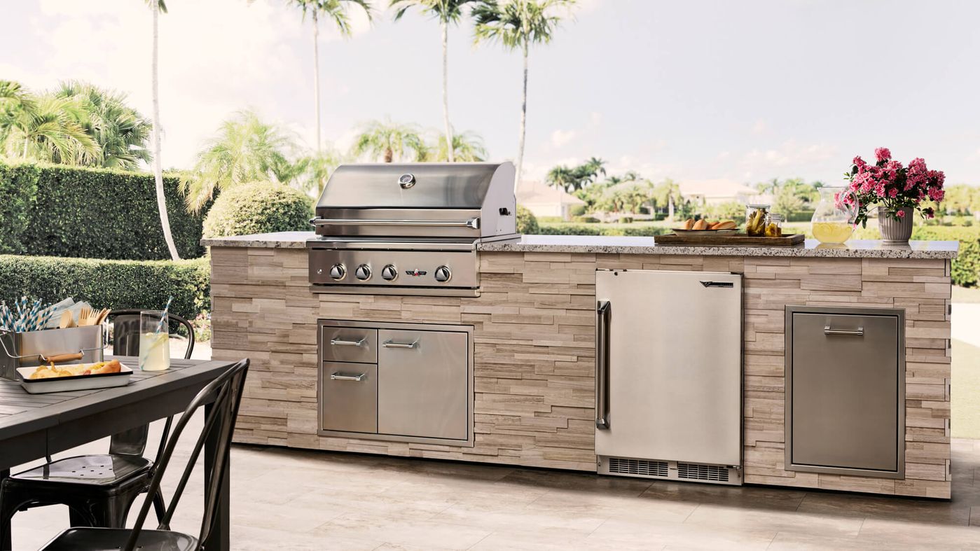 Outdoor Kitchen Islands